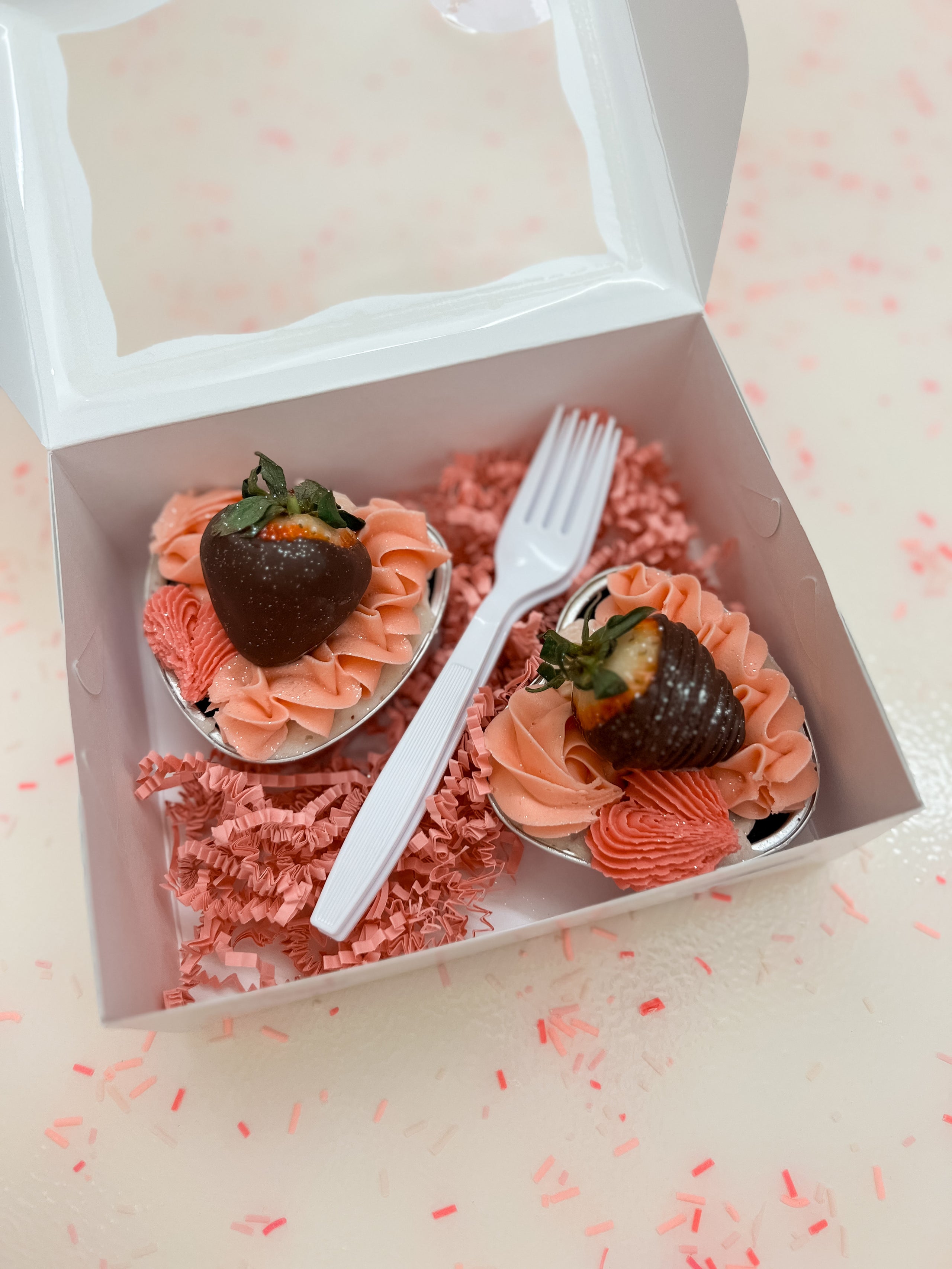 2 Valentine's Mini Cakes | b’s bakery